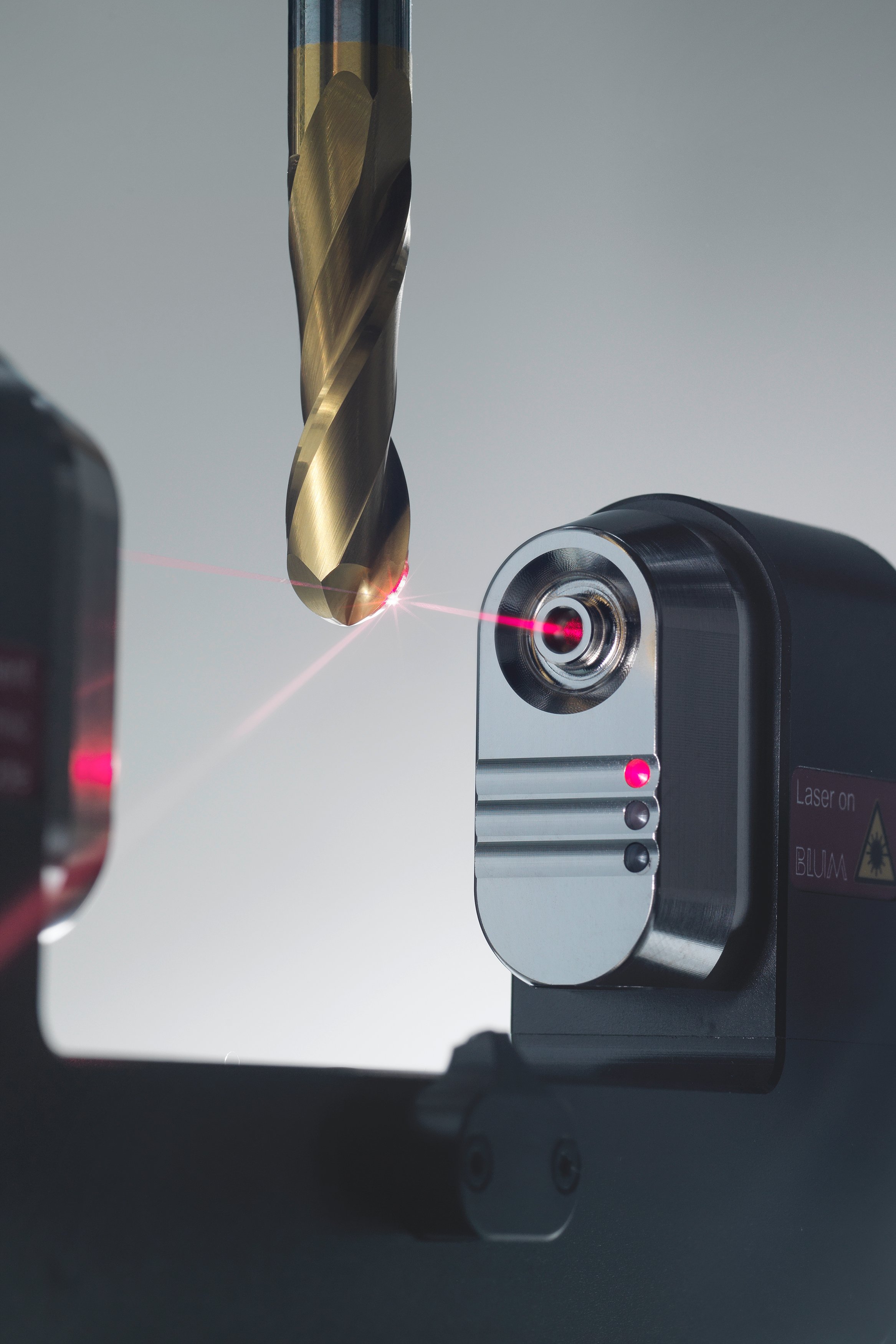 Tool Measurement With The Lc50 Digilog Laser Measuring System
